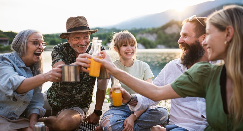 Tips for a seamless destination reunion - National Seniors Travel